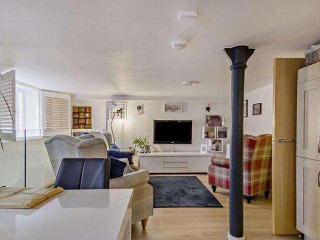 2 Bedroom Apartment Manningtree Essex 100096650