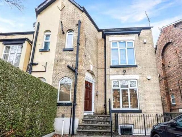 2 Bedroom Apartment Manchester Greater Manchester 101231776