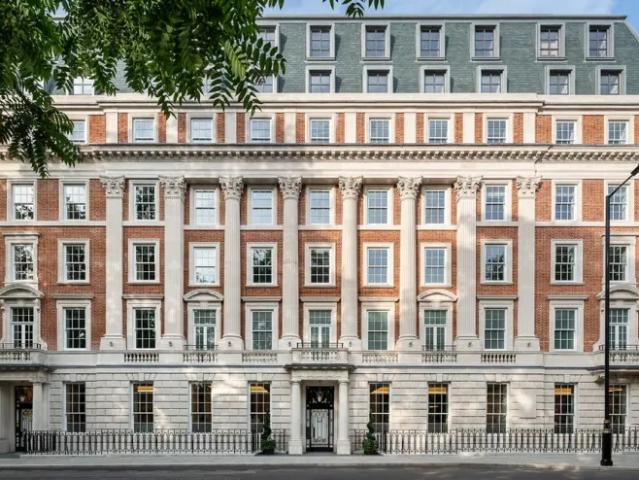 2 Bedroom Apartment Mayfair London 102596690