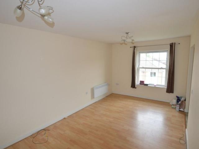 2 bedroom Apartment MERRIFIELD COURT, WELWYN GARDEN CITY