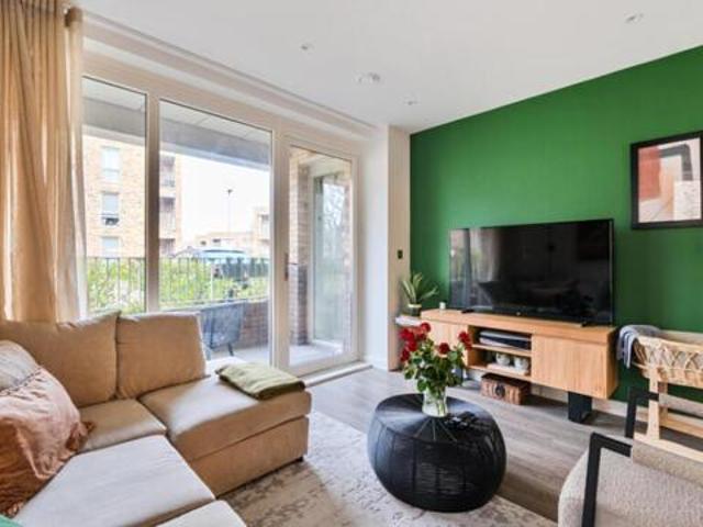 2 Bedroom Apartment Mill Hill Greater London LS101797064