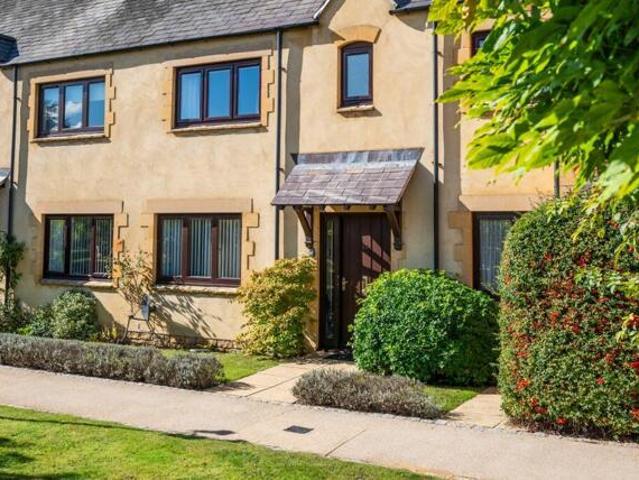 2 Bedroom Apartment Moreton In Marsh Gloucestershire GL56 86553039