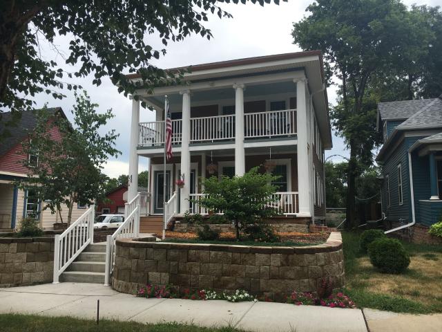 2 Bedroom Apartment Near DTSF