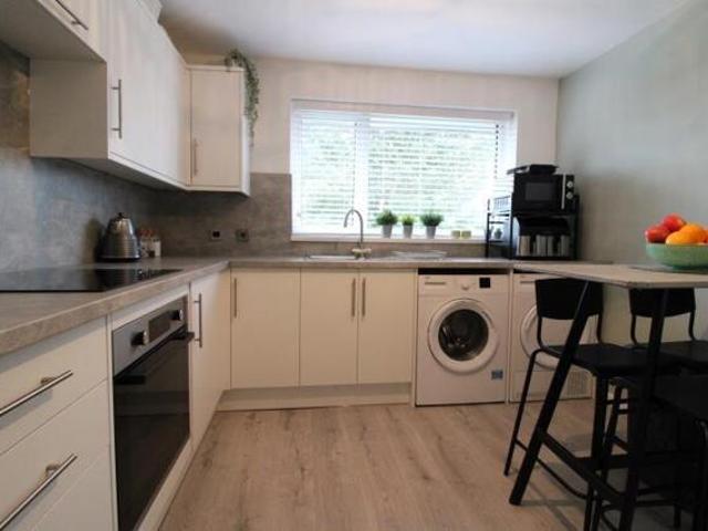 2 Bedroom Apartment Newcastle Tyne Y Wear 99641843