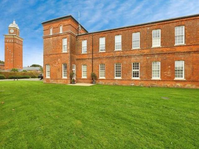 2 Bedroom Apartment Newport Isle Of Wight 98903732
