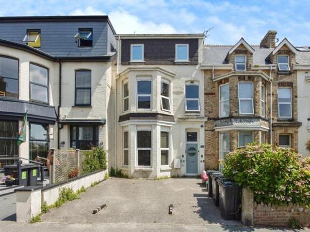 2 Bedroom Apartment Newquay Cornwall 100685278