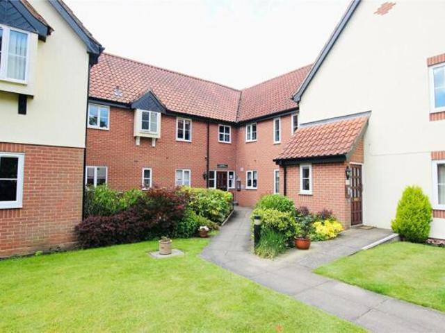 2 Bedroom Apartment Norfolk Norfolk 99926258