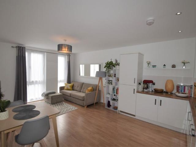 2 bedroom Apartment Otto Road, Welwyn Garden City