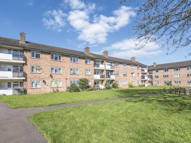 2 Bedroom Apartment Oxford Oxfordshire 99130451