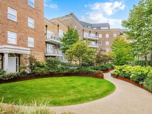 2 Bedroom Apartment Oxted Surrey LS100456331