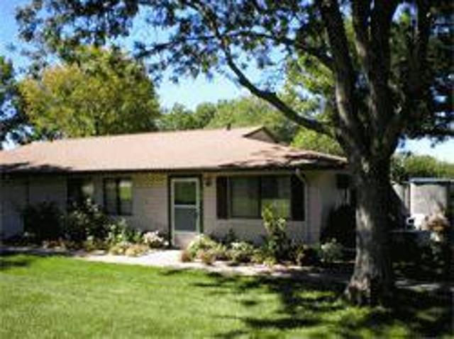 2 Bedroom Apartment at 555 5th Ave SW in, Altoona, IA