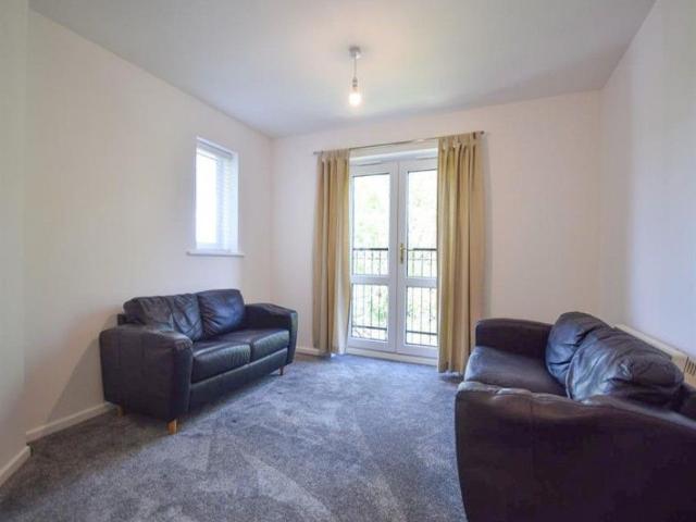 2 Bedroom Apartment Available Arranging tenancy