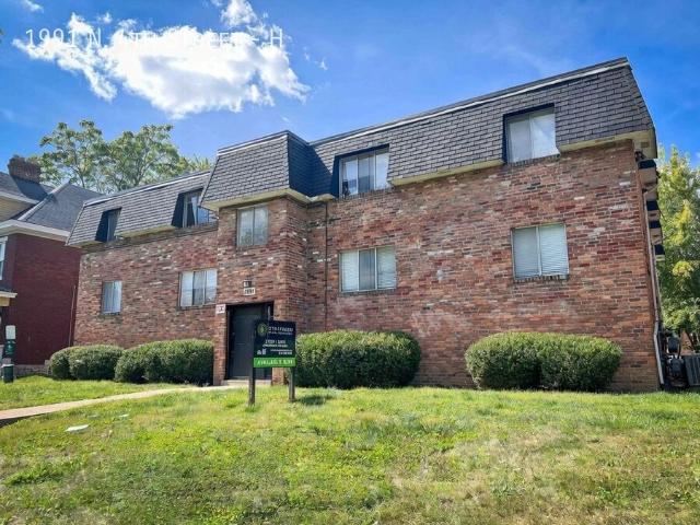 2 Bedroom Apartment Available Fall 2026