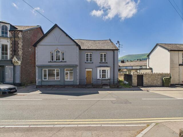 2 Bedroom Apartment Abergavenny Monmouthshire LS98718051