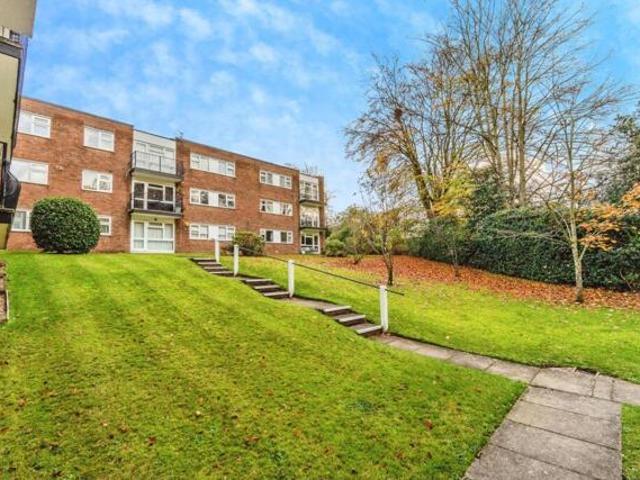 2 Bedroom Apartment Altrincham Trafford 100456563