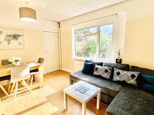 2 Bedroom Apartment Ashford Ashford 67545755