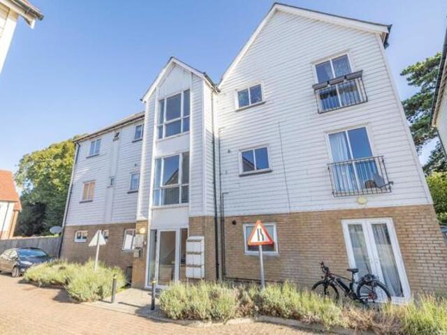 2 Bedroom Apartment Ashford Kent 99277808