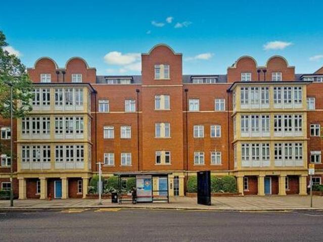 2 Bedroom Apartment Barnet Great London 101168571