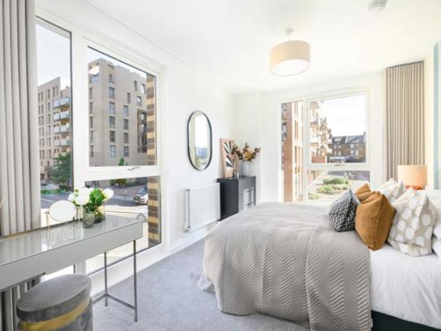 2 Bedroom Apartment Barnet Great London LS99130426
