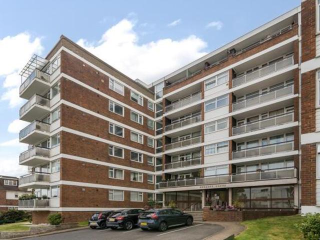 2 Bedroom Apartment Barnet Greater London 99808517