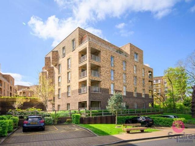 2 Bedroom Apartment Barnet Greater London 101675687