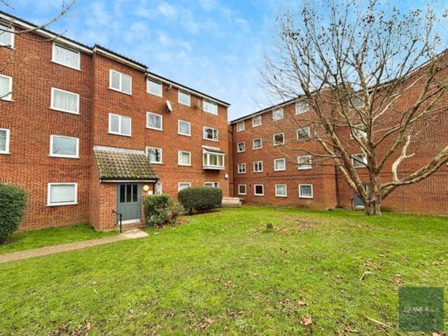 2 Bedroom Apartment Barking Greater London 98648834