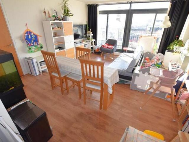 2 Bedroom Apartment Barking Greater London LS99203941