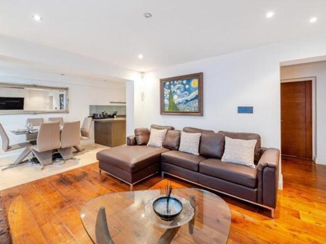 2 Bedroom Apartment Bayswater Greater London 98262731