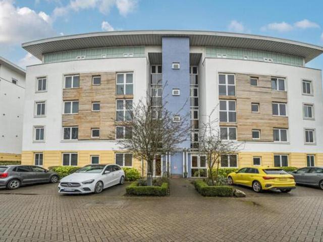 2 Bedroom Apartment Beckenham Greater London 100024126