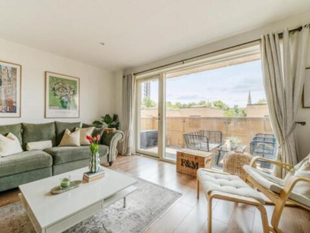 2 Bedroom Apartment Bexley Greater London 98834677