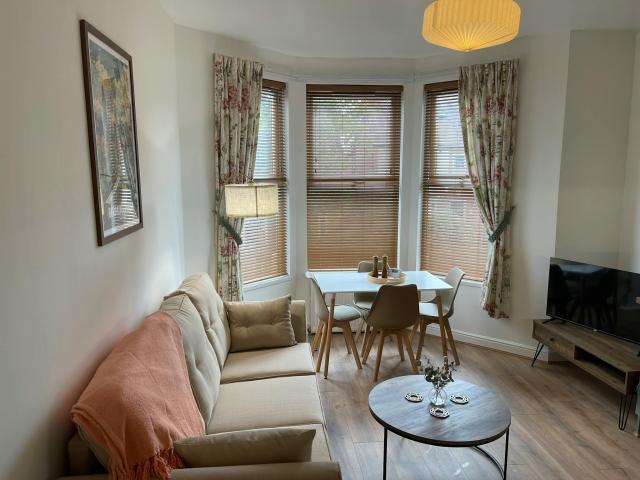 2 Bedroom Apartment Birmingham Birmingham 85257741