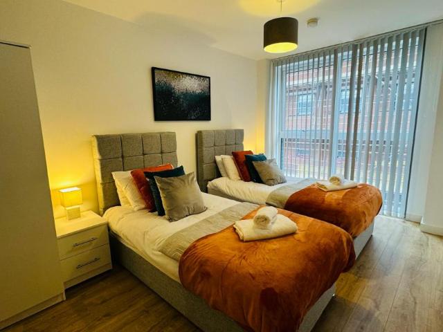 2 Bedroom Apartment Birmingham Birmingham 94963923