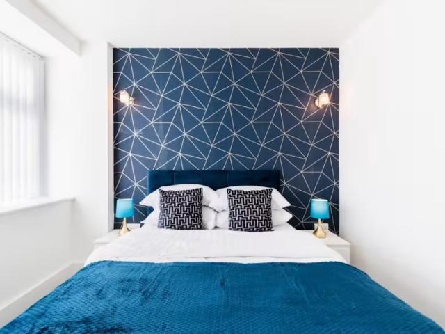 2 Bedroom Apartment Birmingham Birmingham 96064284