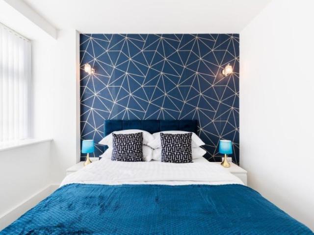 2 Bedroom Apartment Birmingham Birmingham 99384052