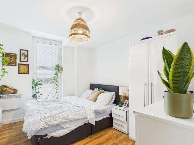 2 Bedroom Apartment Birmingham Birmingham 99642026
