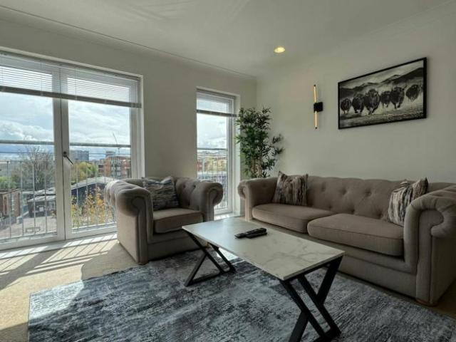 2 Bedroom Apartment Birmingham Birmingham 101189398
