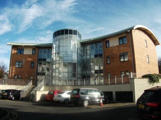 2 Bedroom Apartment Birmingham Birmingham LS100503247