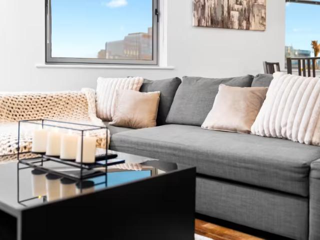 2 Bedroom Apartment Birmingham Birmingham LS96064292