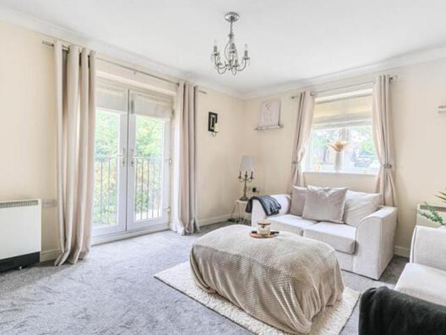 2 Bedroom Apartment Birmingham Birmingham LS99277741
