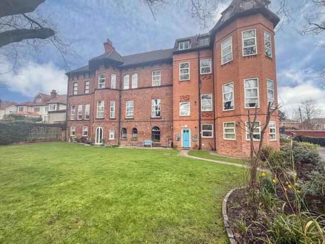 2 Bedroom Apartment Birkenhead Wirral 100685055