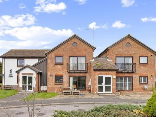 2 Bedroom Apartment Bognor Regis West Sussex 100685309