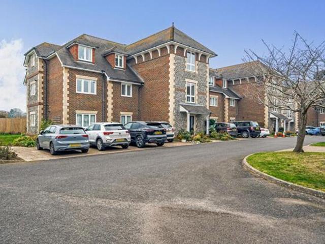 2 Bedroom Apartment Bognor Regis West Sussex 101025561