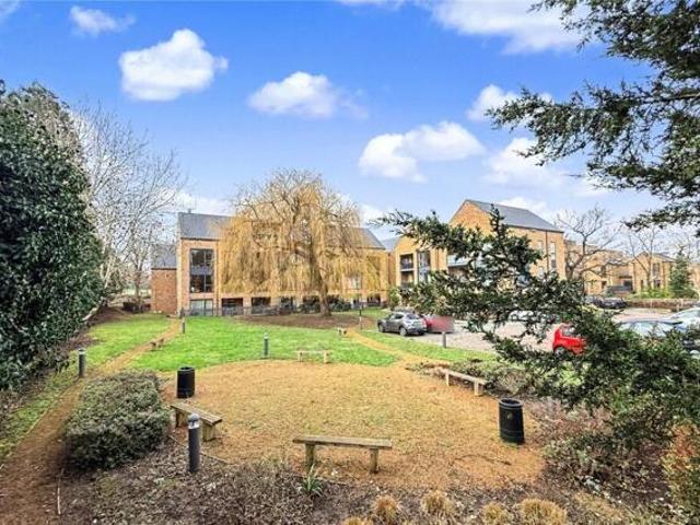 2 Bedroom Apartment Bracknell Bracknell Forest 100058007