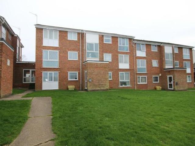 2 Bedroom Apartment Braintree Essex 100541113