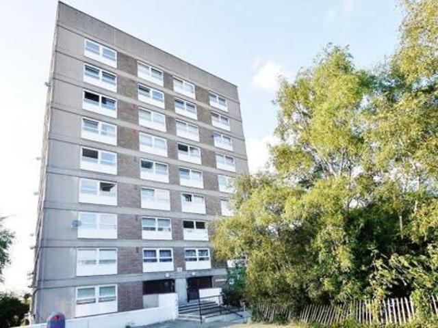 2 Bedroom Apartment Brentwood Essex 101777634