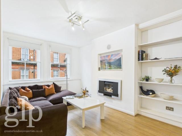 2 Bedroom Apartment, Brewer Street, Soho, W1F