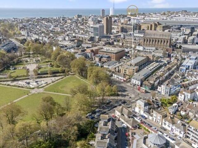 2 Bedroom Apartment Brighton Brighton And Hove LS101231576