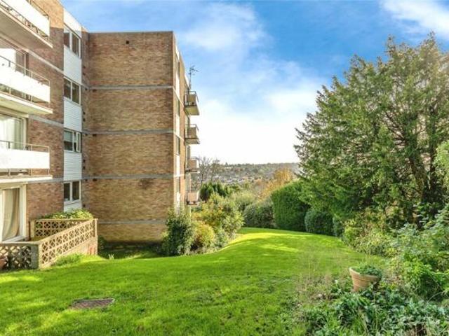2 Bedroom Apartment Bristol City Of Bristol 100316992