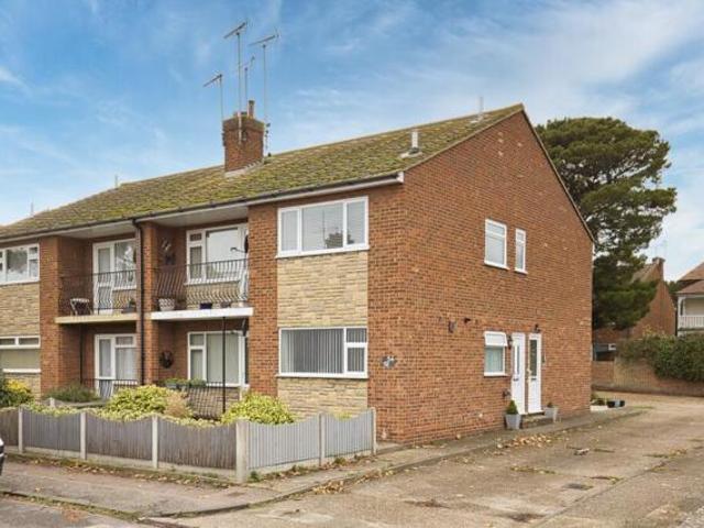 2 Bedroom Apartment Broadstairs Kent LS98800818