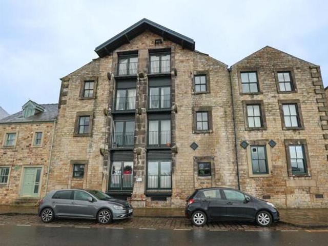2 Bedroom Apartment Cumbria Cumbria LS101231643